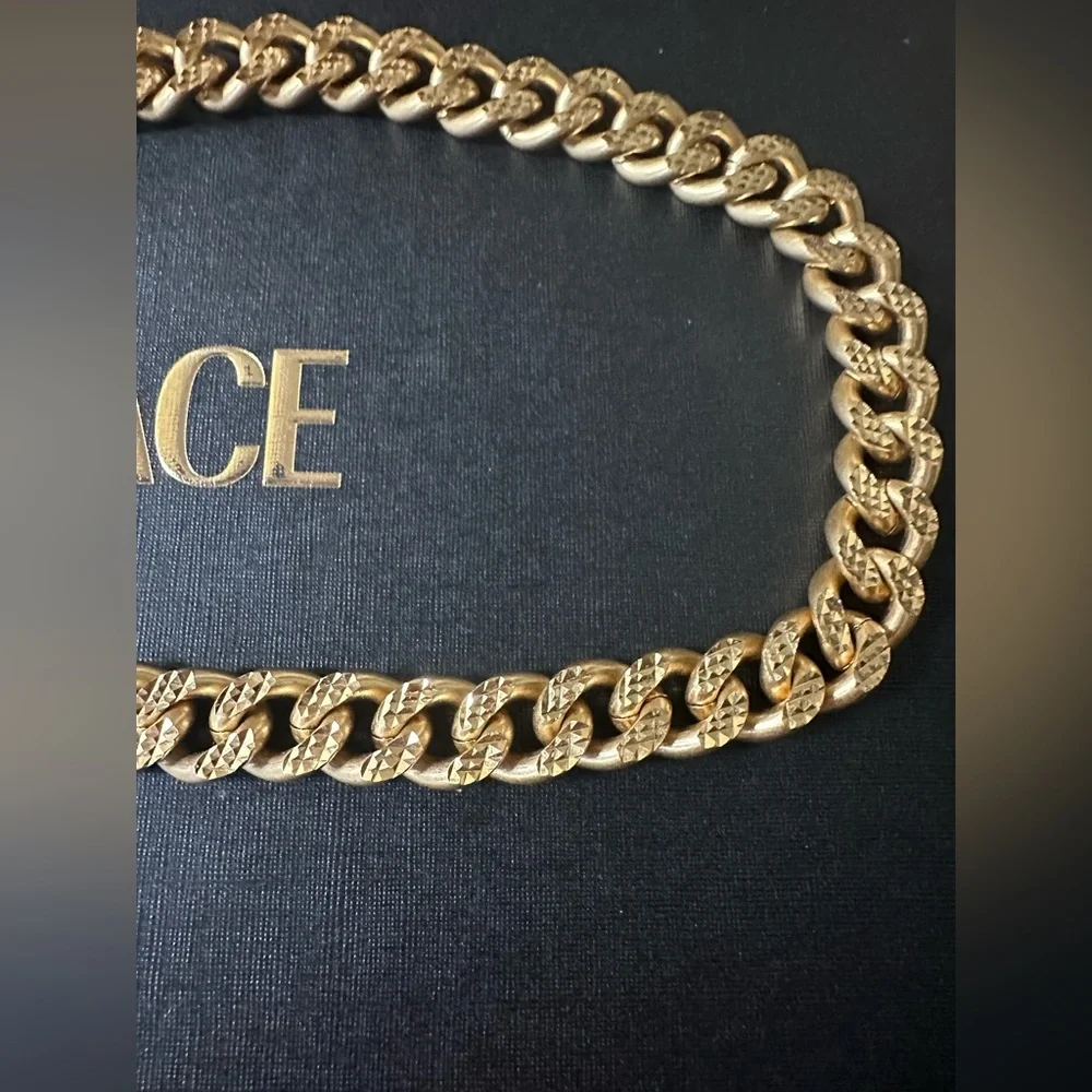 Versace | Jewelry | Versace Gold Medusa Chain Necklace New In Box ...